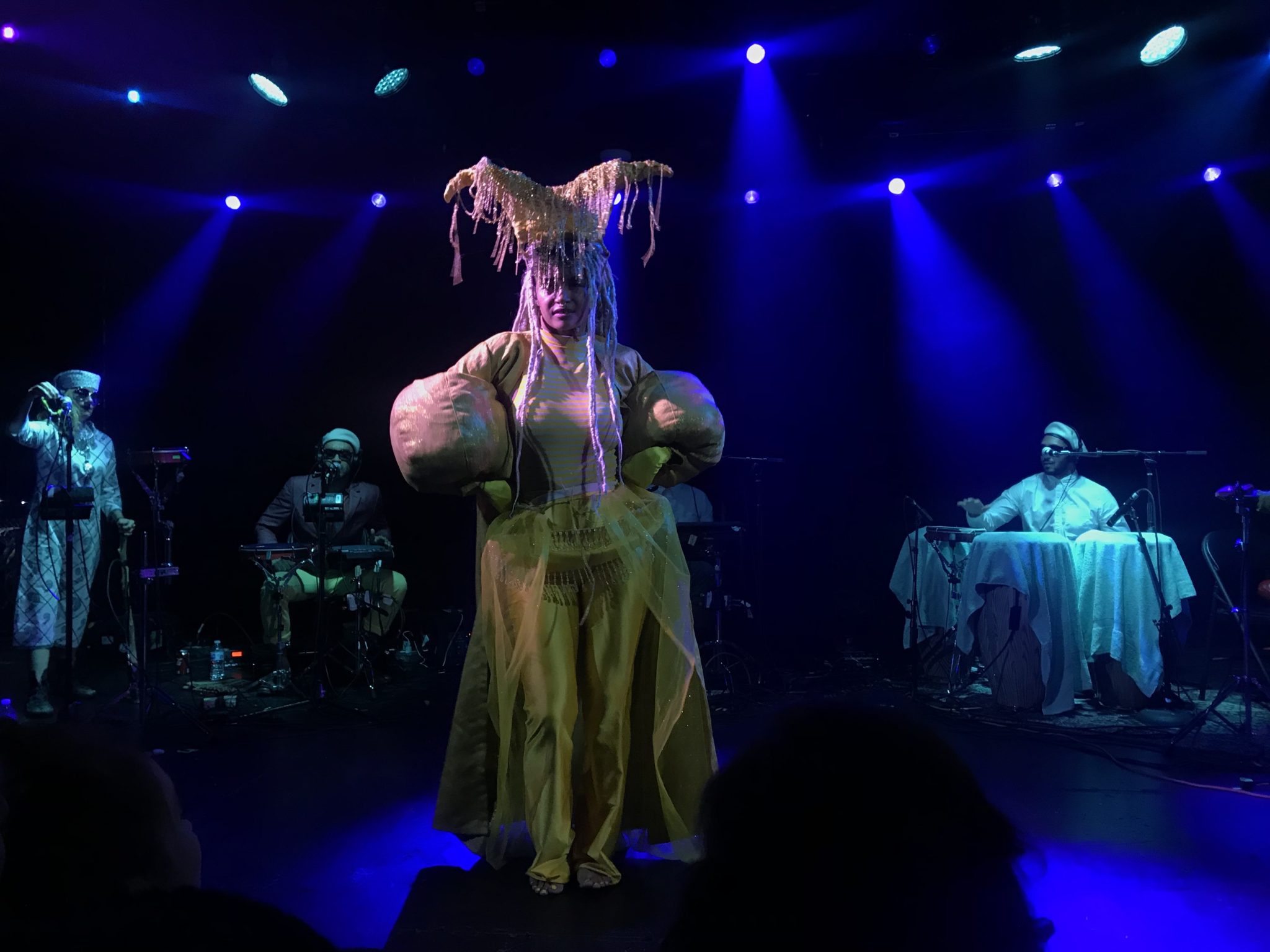 ÌFÉ: From Folklore into the Future